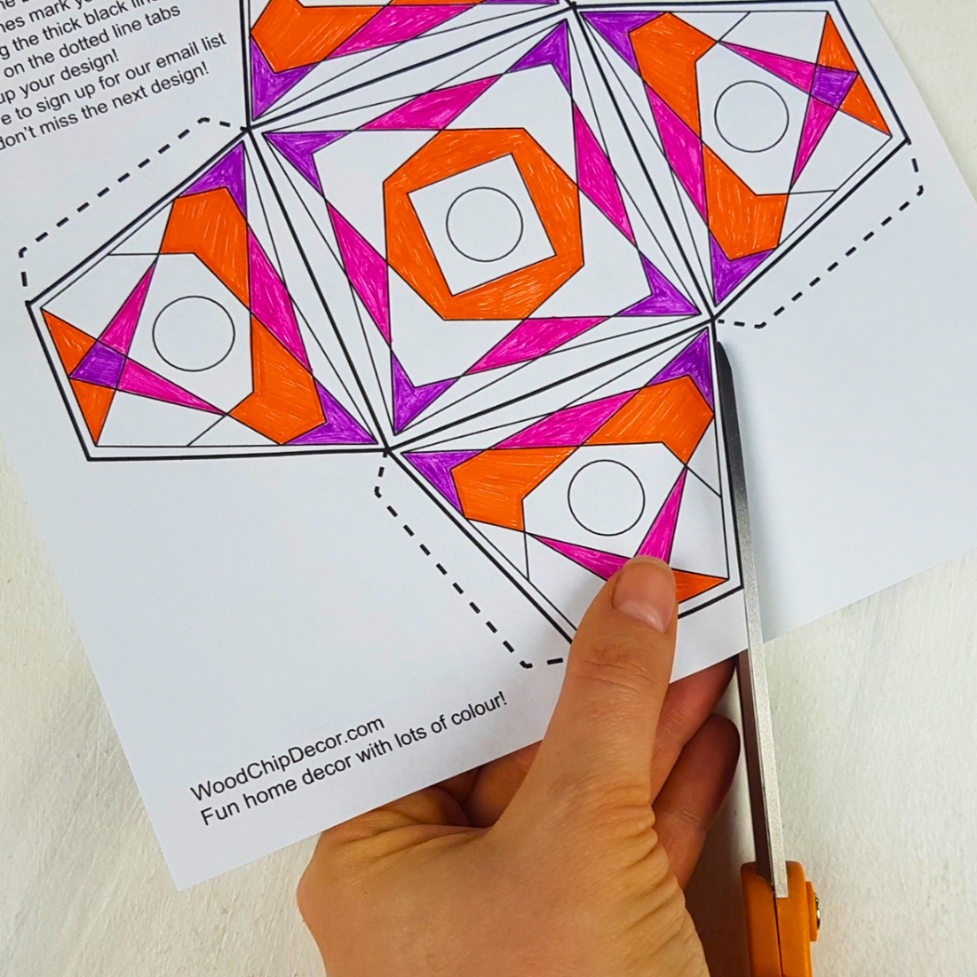 Vibrant Pyramid Printable – Wood Chip Decor