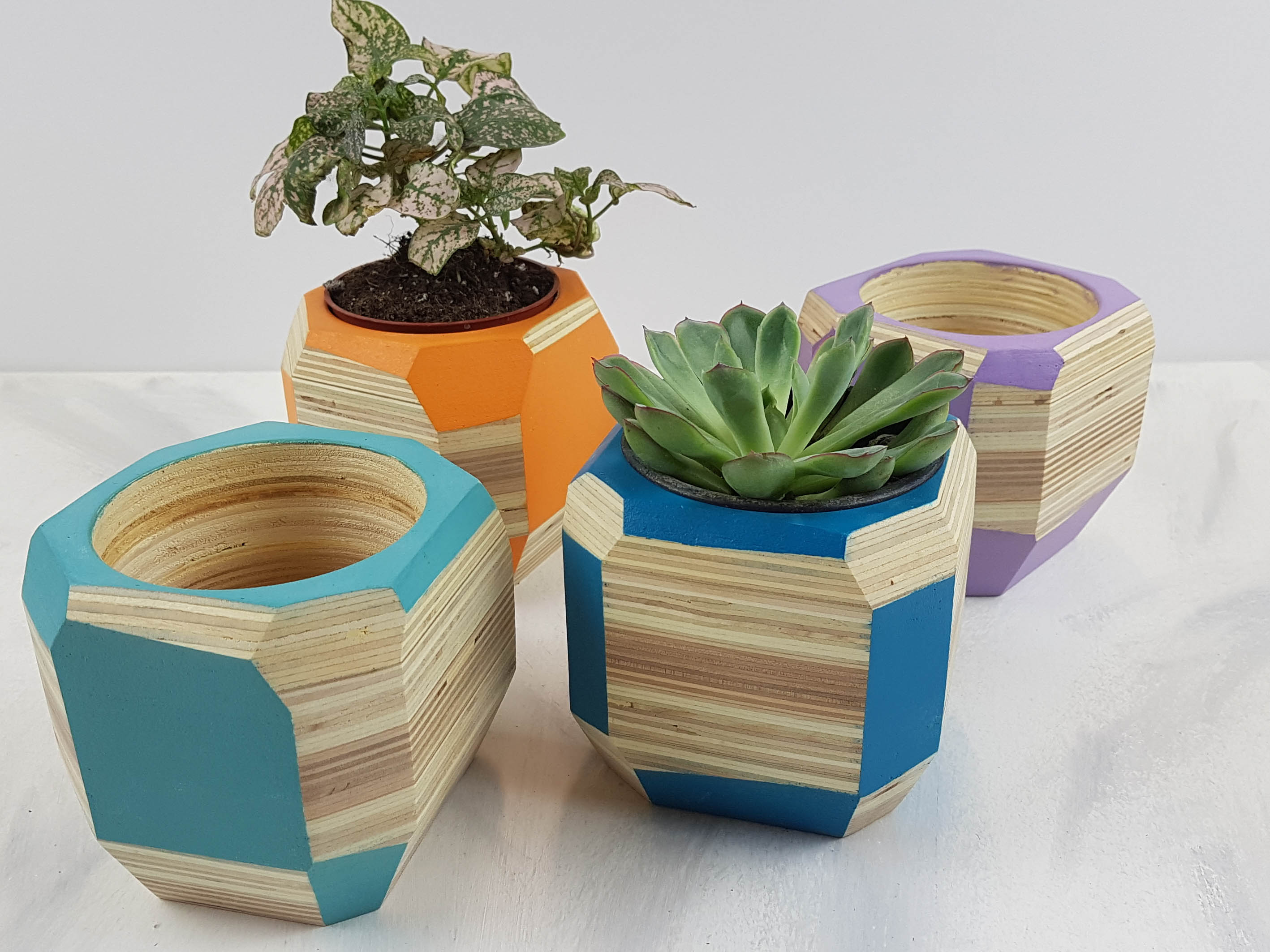 Wood Chip Decor | Bright and fun wooden decor